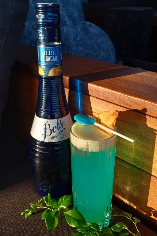 BLUE MISTY Cocktail Recipe | Master Bartender
