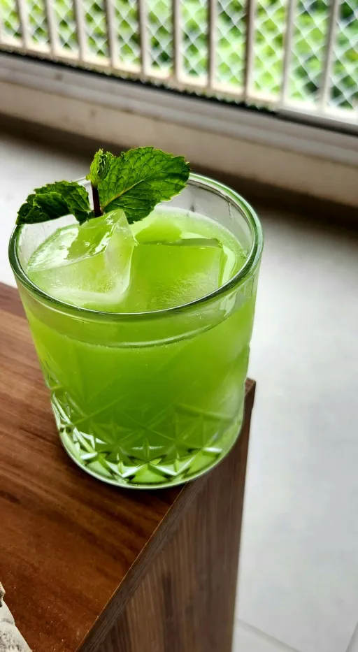 Caribbean Jade Cocktail Recipe | Discerning Drinker