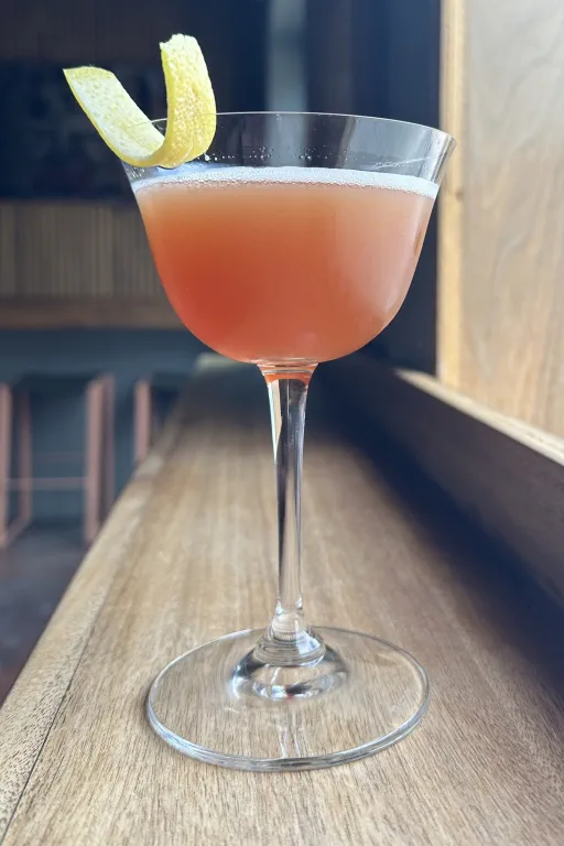 Lazy Suze-In Cocktail Recipe | Master Bartender