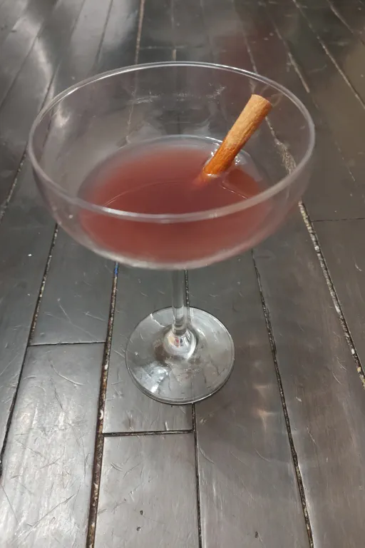 Christmas Pre-batch Cocktail Recipe | Discerning Drinker