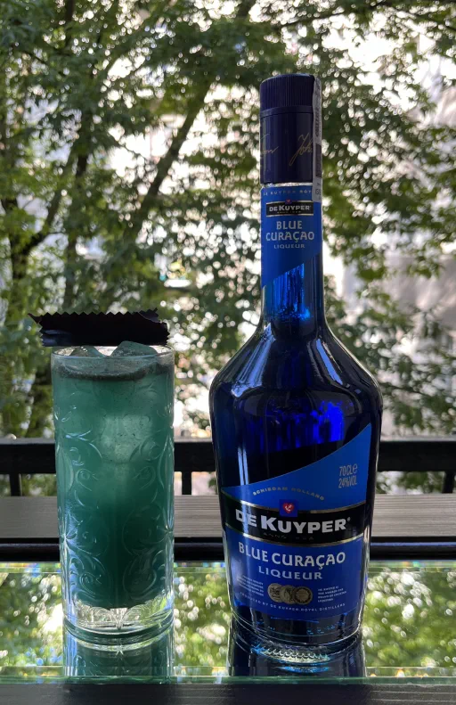 Im Not Blue Velvet Cocktail Recipe | Master Bartender