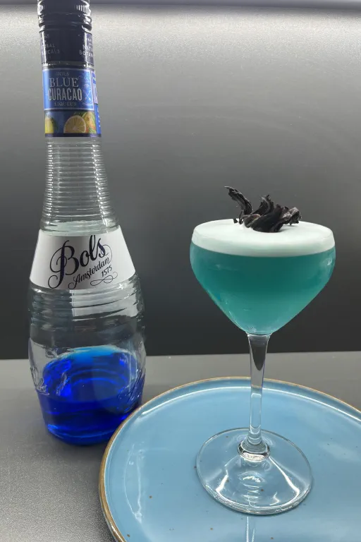 Velvet Tsunami Cocktail Recipe | Master Bartender