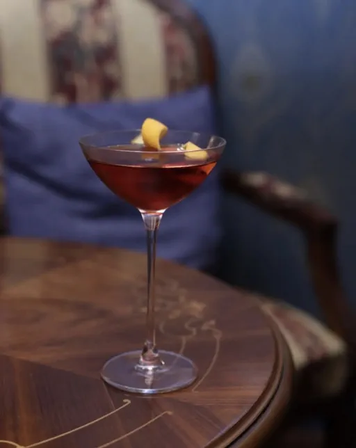 Funky Gimlet Cocktail Recipe | Master Bartender